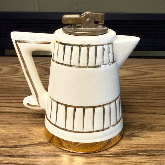 Nash | Accents | Vintage Midcentury Modern Nash Ceramic Table Lighter ...